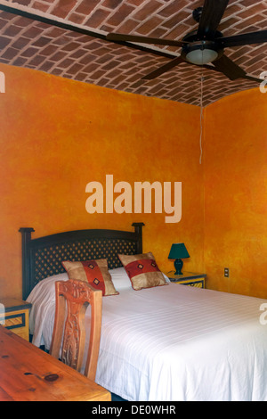 Brick arched ceiling Stock Photo - Alamy