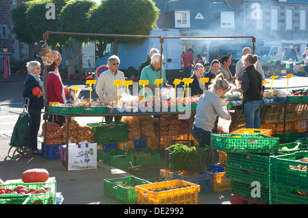 market day at gavray, normandy, france Stock Photo - Alamy