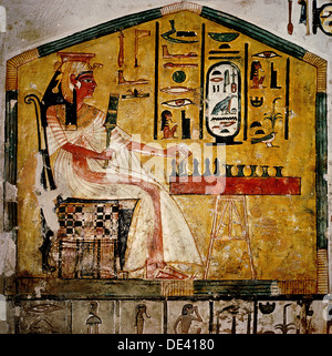 Egyptian Game of Senet Stock Photo - Alamy