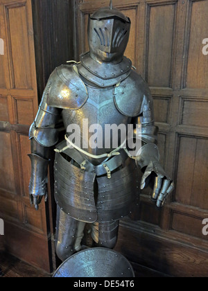 Gothic knight body plate armour displayed at Wignacourt Tower in ...