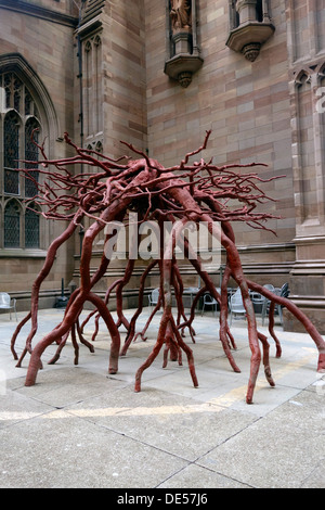 Trinity Root sculpture (Steve Tobin 2005) outside Trinity Church ...