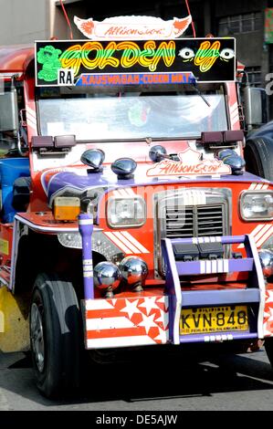 jeepney cagayan de oro, mindanao philippines Stock Photo: 26085577 - Alamy