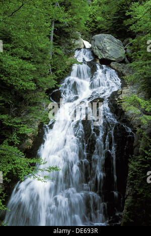 Crystal Cascade, Pinkham Notch, White Mountains, New Hampshire, USA ...