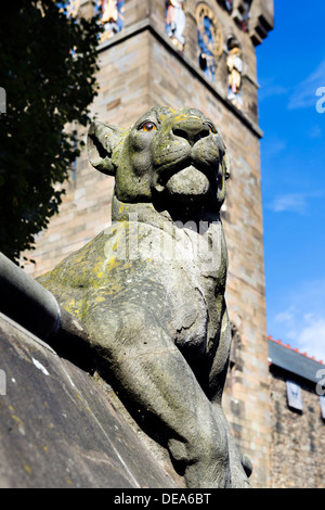Wales South Glamorgan Cardiff Statue of Gareth Edwards, one of Wales ...