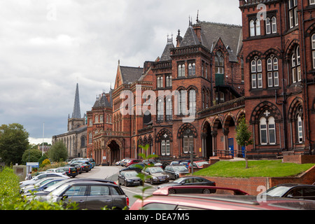 Leeds General Infirmary, LGI from Portland Street Stock Photo - Alamy