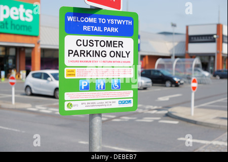 Customer Parking Only Sign at Shopping Mall, Reserved Parking for ...