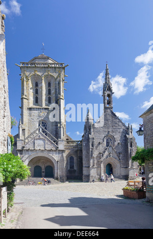 Outdoors of Saint Ronan church in Locronan Stock Photo - Alamy