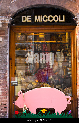 Italy, Tuscany, Siena, the de Miccoli grocery Stock Photo - Alamy