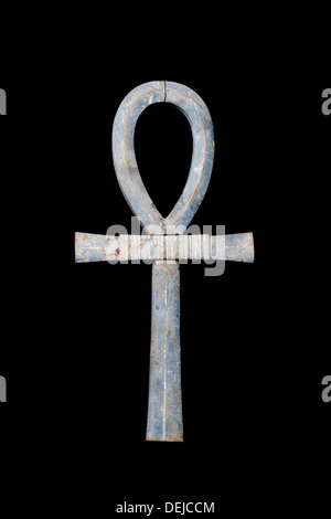 EGYPTIAN MYTHOLOGY - Ancient Egyptian ankh - held in the hand of a ...