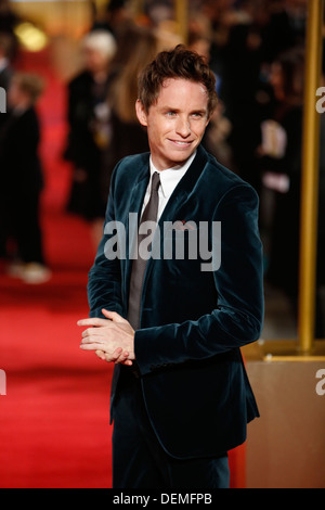 British actor Eddie Redmayne arrives for the premiere of the movie 'Les ...