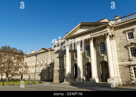 The exterior of Trinity College in Dublin, Ireland Stock Photo - Alamy