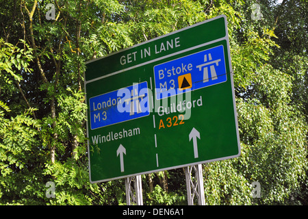 M3 motorway sign Stock Photo: 145142660 - Alamy