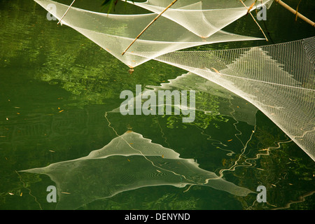 Fishing nets on the Three Gorges, Xiling, China Stock Photo - Alamy