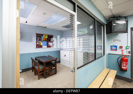 Police station interview room Stock Photo: 60741335 - Alamy