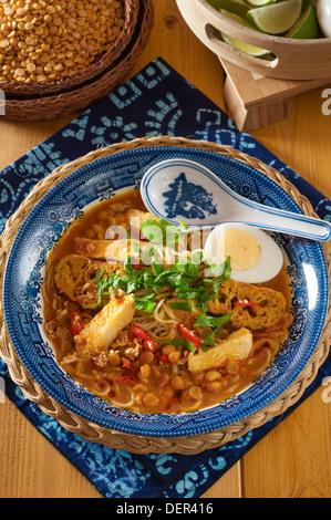 Mohinga Fish and noodle soup Burma Myanmar Stock Photo - Alamy