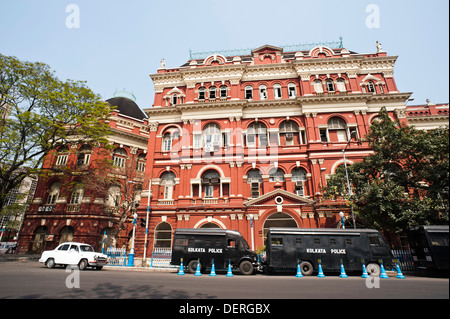 Red color writer's building ; Bengal architecture ; Calcutta now ...