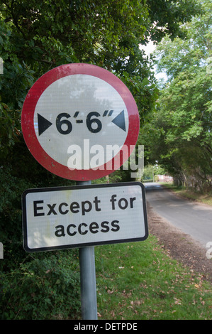 6 foot 6 inches maximum width road sign, except for access Stock Photo ...