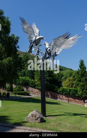 Malvern buzzards sculpture by Walenty Pytel in Great Malvern to mark ...