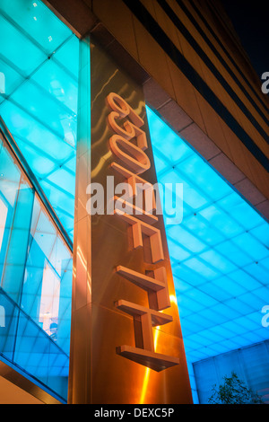 650 Fifth Avenue in New York Stock Photo - Alamy