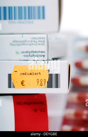 A closeup shot of a sales price tag on a red background - shopping ...