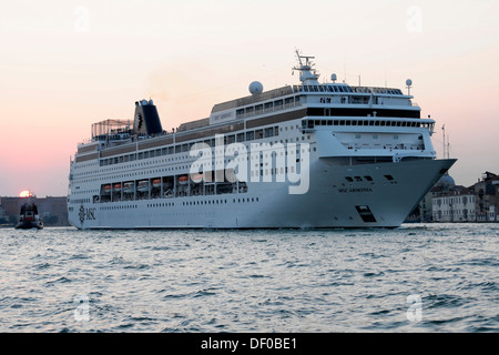 MSR Armonia, a cruise ship, built in 2001, 251m, 1700 passengers ...