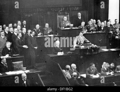 Hitler in the house of the Propaganda Minister Joseph Goebbels in the ...