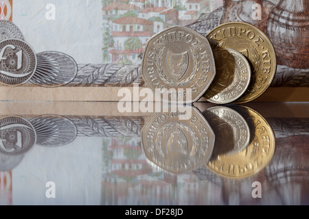 Old banknotes and coins of Cyprus Stock Photo - Alamy