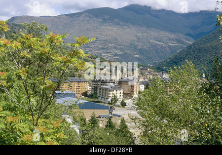 SPAIN Catalonia Lleida Pyrenees town of Ville Bossot Valle Garona Stock ...