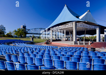 The outdoor ampitheater in Riverfront Park in downtown Little Rock ...