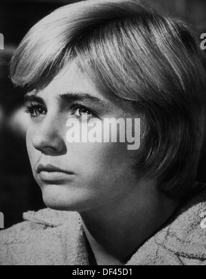 Patty Duke, on-set of the Film, "Billie", United Artists, 1965 Stock ...