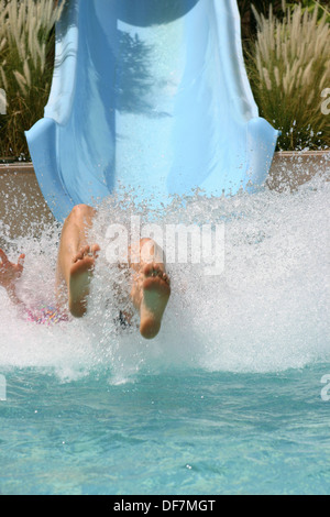 child falling off slide Stock Photo: 95284468 - Alamy