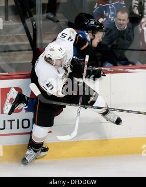 Colorado Avalanche head coach Patrick Roy yells against the Minnesota ...