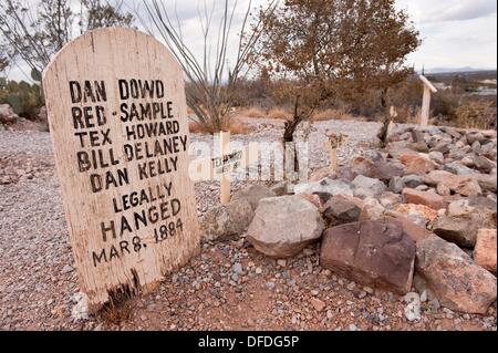 Welcome Sign Tombstone Arizona Stock Photo - Alamy