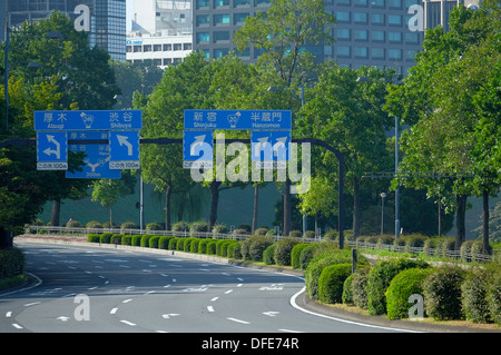 Roadway signs, Tokyo metropolitan area Stock Photo - Alamy
