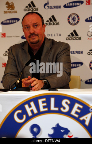 Chelsea's new interim coach Rafael Benitez Stock Photo - Alamy