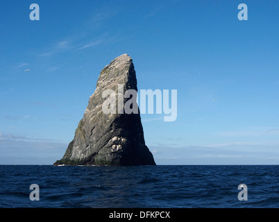 Stac Lee sea stack, St Kilda archipelago, Outer Hebrides, Scotland, UK ...