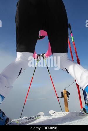 Flattach, Austria. 07th Oct, 2013. German ski racers Fritz Dopfer (L ...