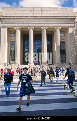 William Barton Rogers MIT building Stock Photo - Alamy