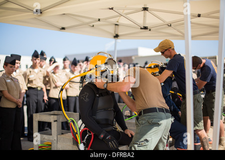 Junior Navy Reserve Officer Training Corps Cadets from Princess Anne ...