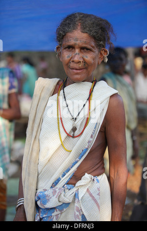 Portrait of a Madia tribe woman, Bhamragad, Maharashtra, India Stock ...
