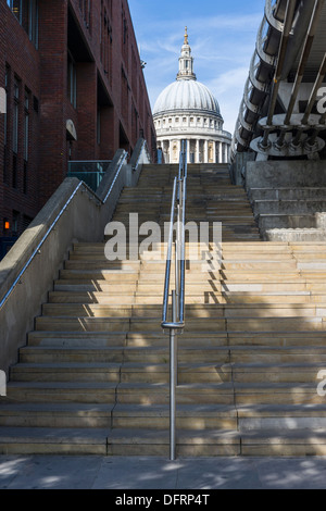 St Pauls Cathedral details close up London Stock Photo - Alamy