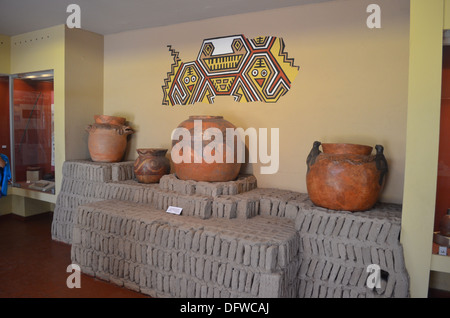 Ancient Peruvian ceramics on display at the Pachacamac site museum ...