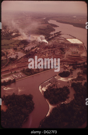 The Thilmany Pulp and Paper Company, located in Kaukauna on the Fox ...