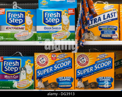 Kmart Kitty Litter Store Display, NYC Stock Photo - Alamy