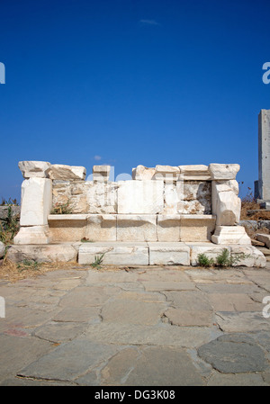 ruins on the island of delos Stock Photo - Alamy