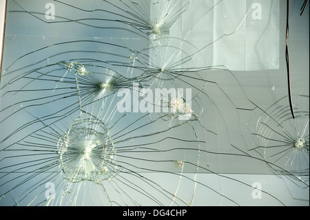 Smashed Windscreen Glass Stock Photo - Alamy