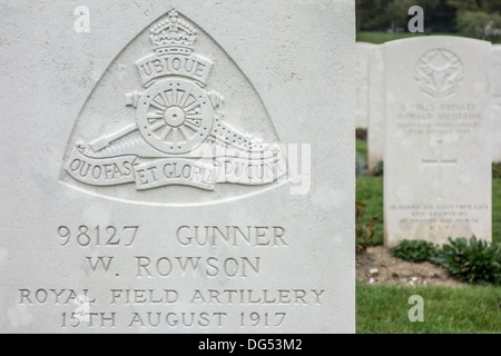 Royal Field Artillery regimental badge on headstone of World War One ...
