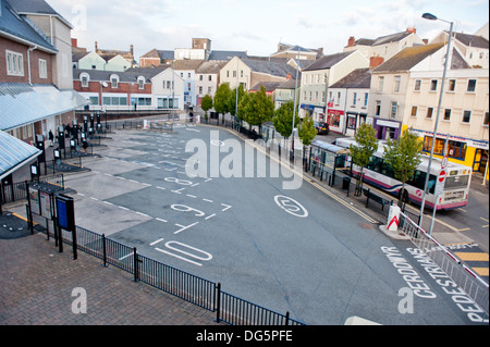 Bus station in the Welsh town of Aberdare Stock Photo - Alamy