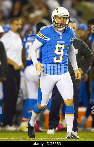 San Diego Chargers kicker Nick Novak (9) makes a field goal in the ...