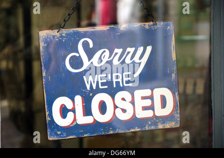 Closed sign. sorry we are closed Vintage Sign Retro Sign Stock Photo ...